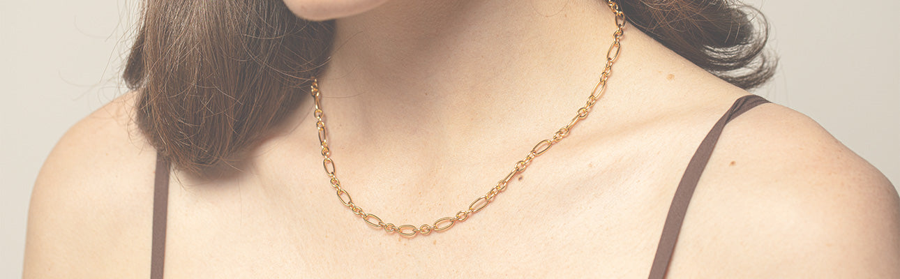 Gold Chains – Walker & Hall