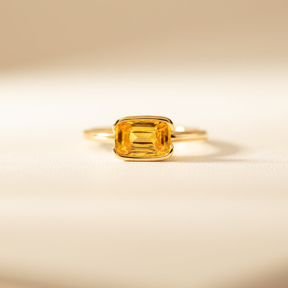 18ct Yellow Gold Golden Sapphire Elle Ring – Walker & Hall