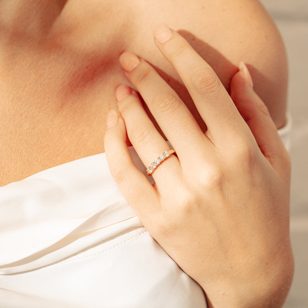 18ct Yellow Gold .80ct Diamond Panorama Ring – Walker & Hall