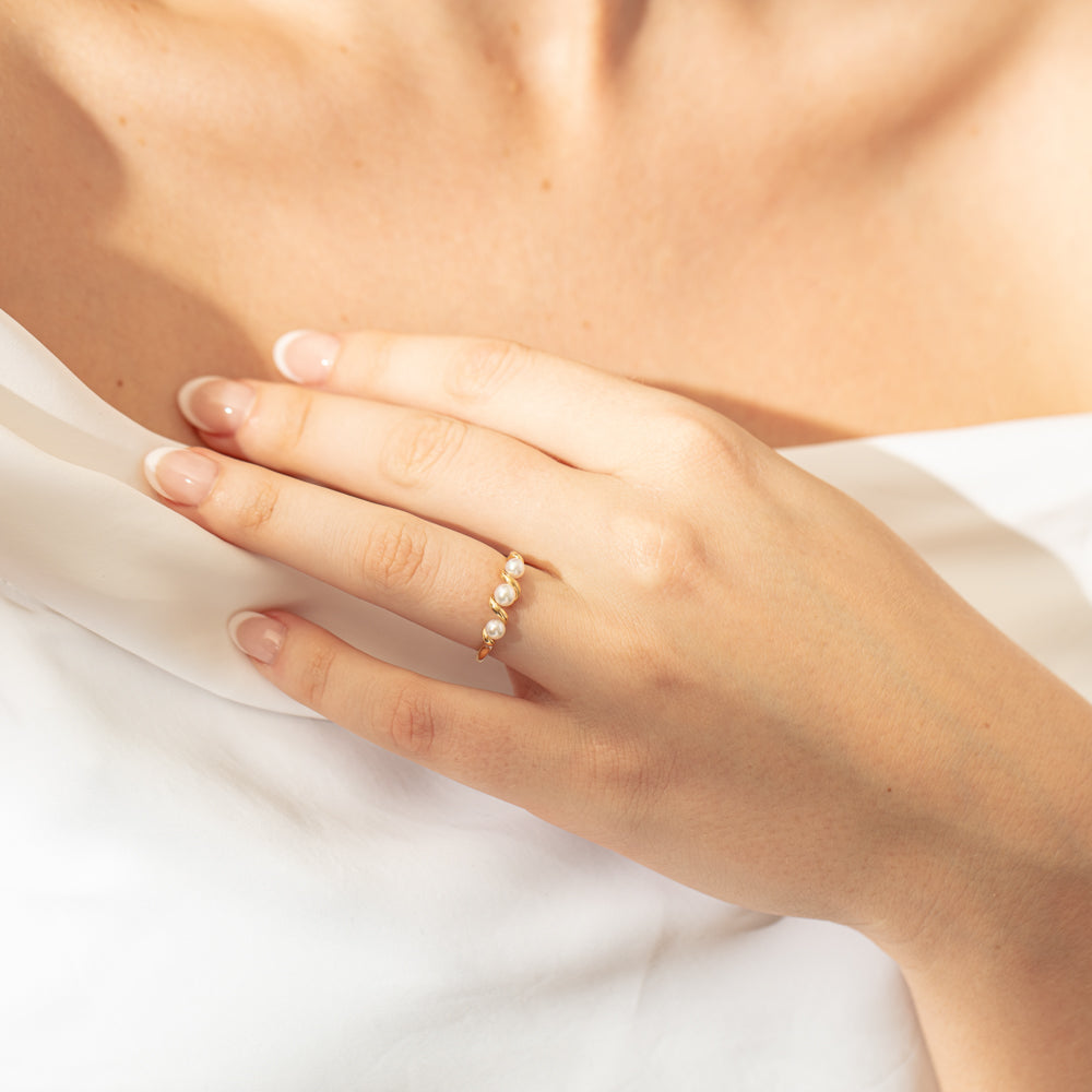 18ct Yellow Gold Akoya Pearl Margaux Ring – Walker & Hall