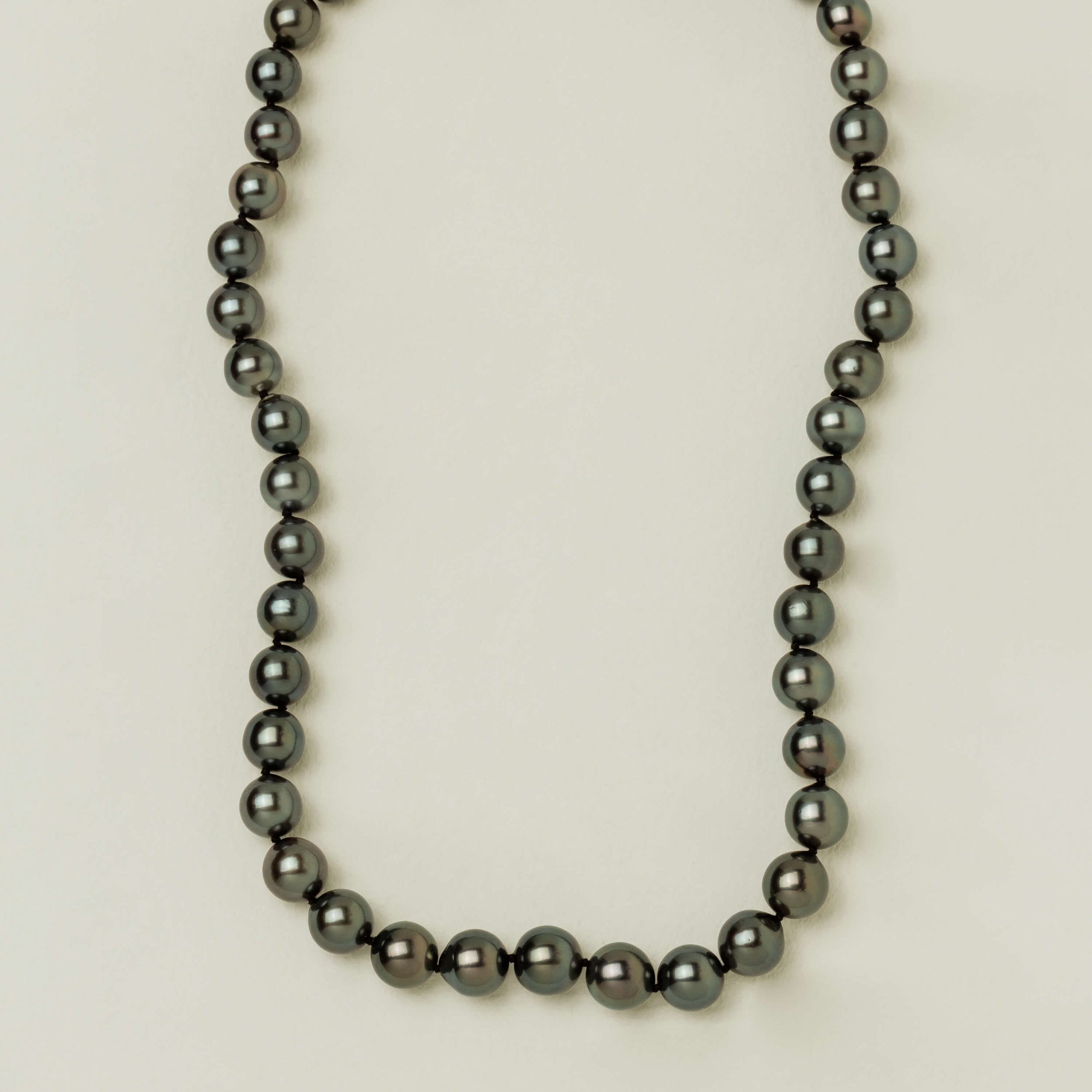 9ct White Gold 8-10.4mm Black Pearl Strand 44cm – Walker & Hall