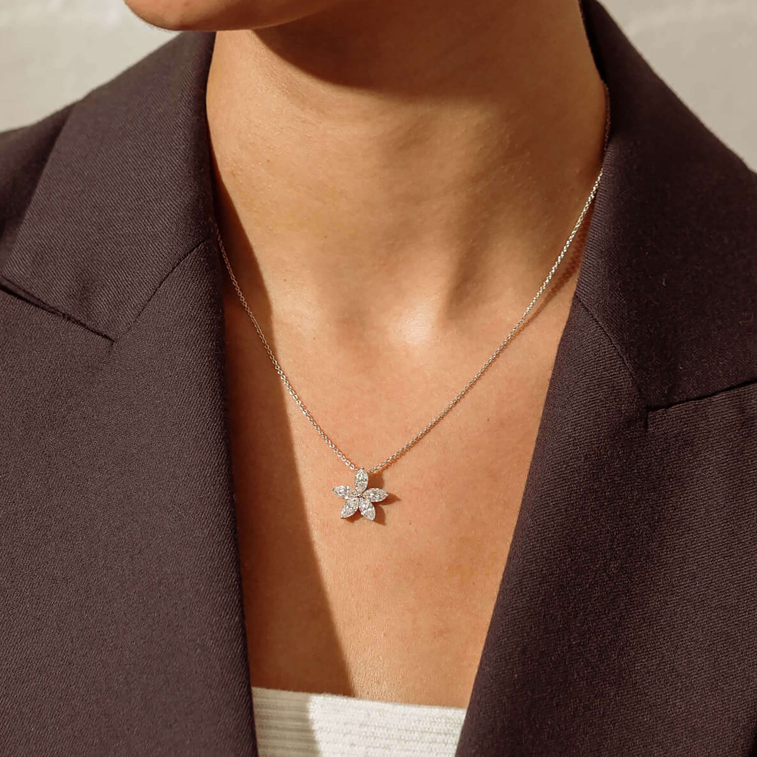 18ct White Gold 2.09ct Diamond Jasmine Star Pendant – Walker & Hall