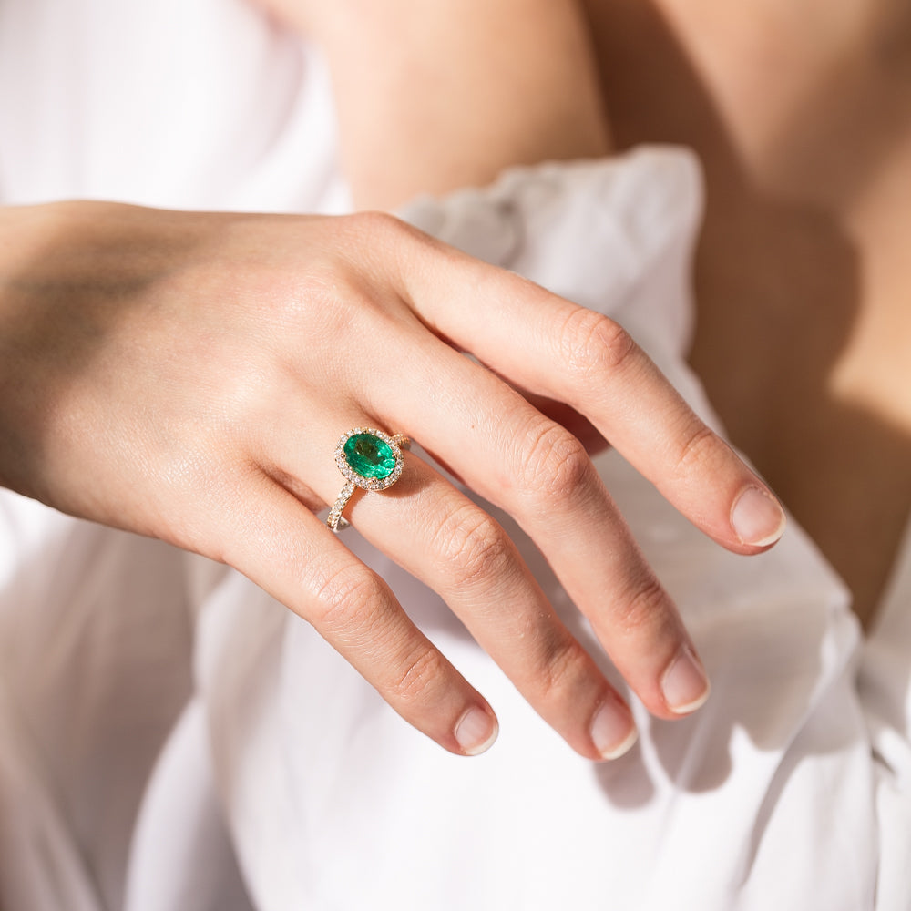 18ct Yellow Gold Emerald & Diamond Sierra Ring - Walker & Hall